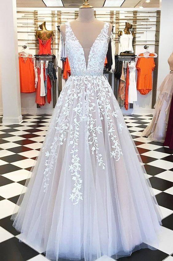 Classic Ivory Long Prom Dress With Lace Appliques on Luulla