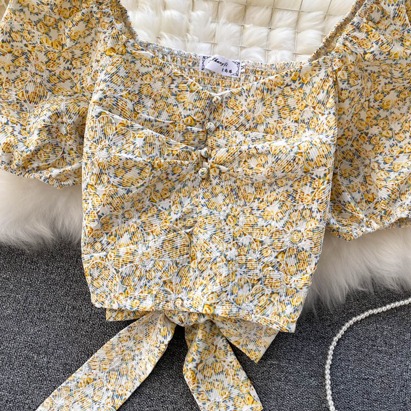 Cute Short Sleeve Floral Crop Top on Luulla
